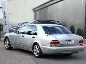 Grey Mercedes-Benz S 320 1997 in Vilnius, with an engine capacity of 3.20 L and mileage of 248 thousand km for 5250 €, photo 6 on AUTOMOTO.COM.LV