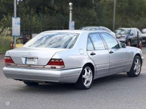 Grey Mercedes-Benz S 320 1997 in Vilnius, with an engine capacity of 3.20 L and mileage of 248 thousand km for 5250 €, photo 8 on AUTOMOTO.COM.LV