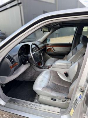 Grey Mercedes-Benz S 320 1997 in Vilnius, with an engine capacity of 3.20 L and mileage of 248 thousand km for 5250 €, photo 13 on AUTOMOTO.COM.LV