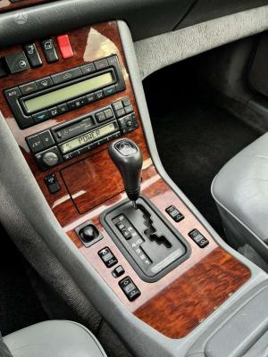 Grey Mercedes-Benz S 320 1997 in Vilnius, with an engine capacity of 3.20 L and mileage of 248 thousand km for 5250 €, photo 17 on AUTOMOTO.COM.LV