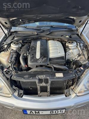 Grey Mercedes-Benz S 320 2001 in Daugavpils, with an engine capacity of 3.20 L and mileage of 307 thousand km for 3950 €, photo 13 on AUTOMOTO.COM.LV