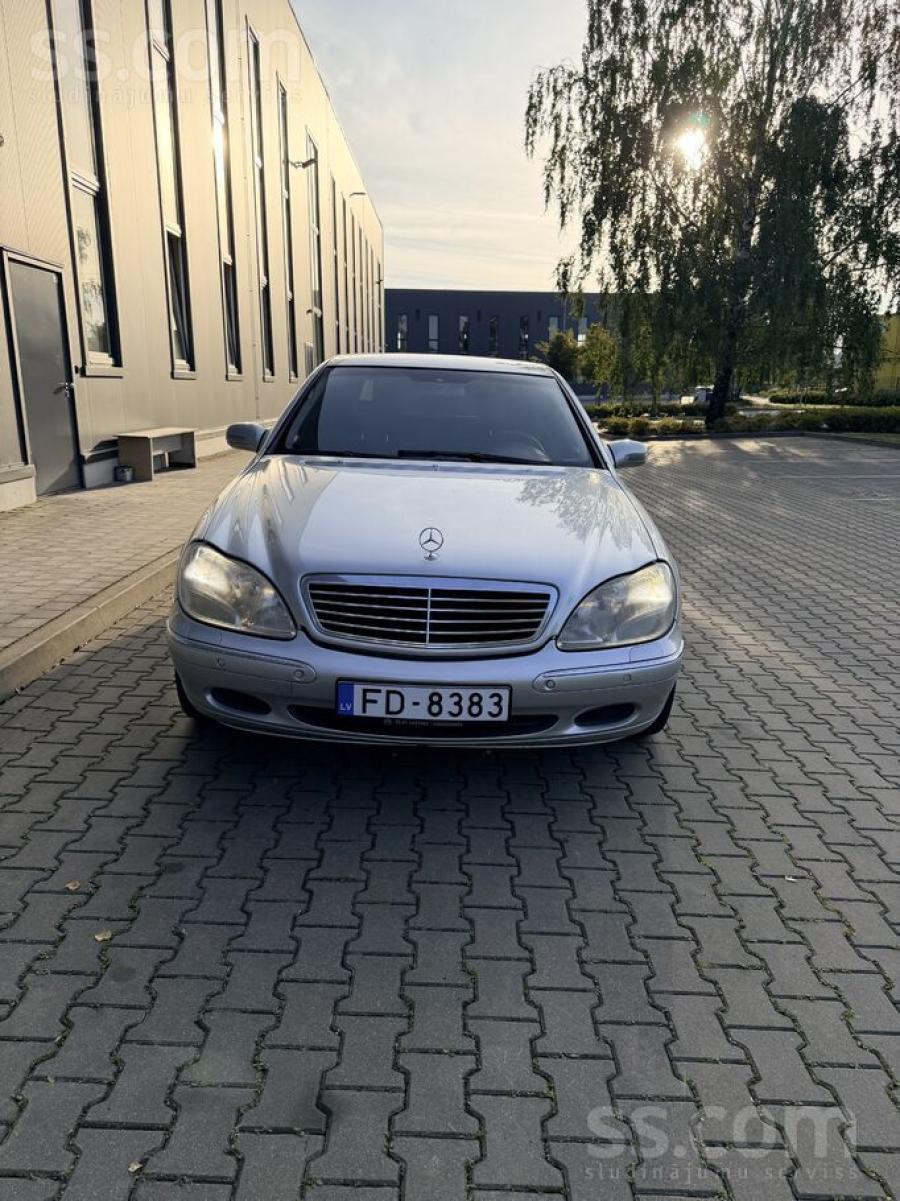 Grey Mercedes-Benz S 320 2001 in Riga, with an engine capacity of 3.20 L and mileage of 262 thousand km for 4500 €, photo 6 on AUTOMOTO.COM.LV