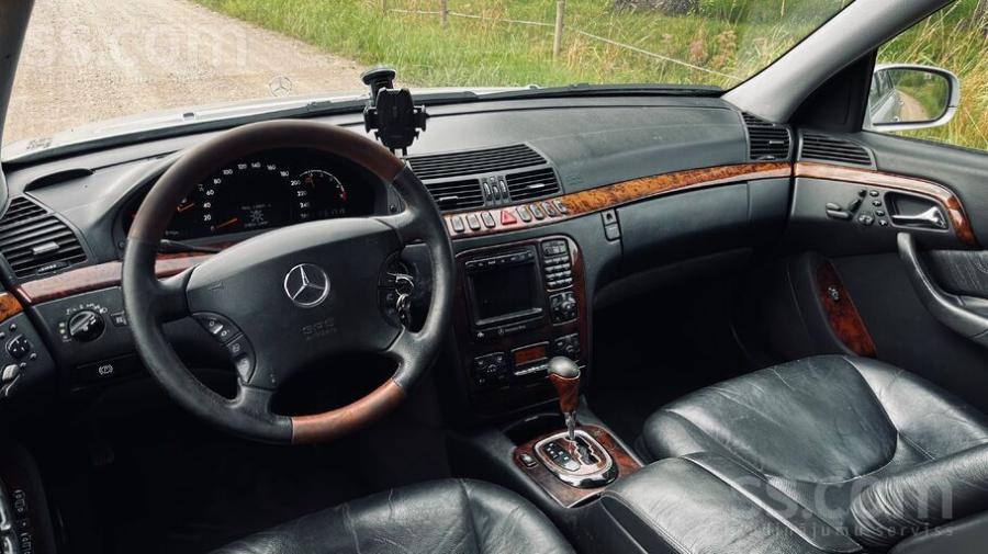 Pelēks Mercedes-Benz S 320 2002 Cēsis, ar dzinēja tilpumu 3.20 L un nobraukumu 682 tūkst. km par 800 €, foto 6 vietnē AUTOMOTO.COM.LV