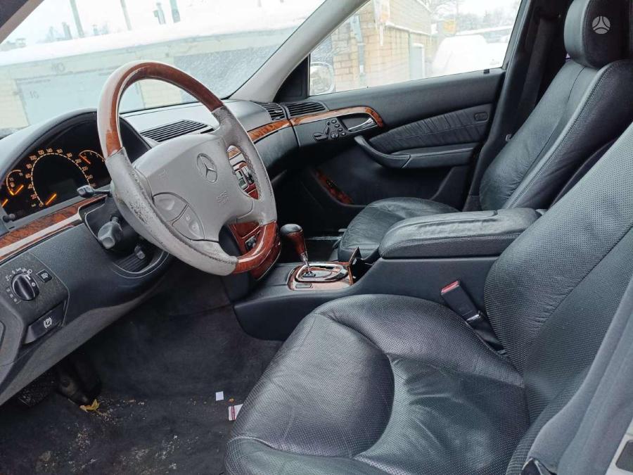 Pelēks Mercedes-Benz S 320 2004 Marijampole, ar dzinēja tilpumu 3.20 L un nobraukumu 322 tūkst. km par 1700 €, foto 6 vietnē AUTOMOTO.COM.LV