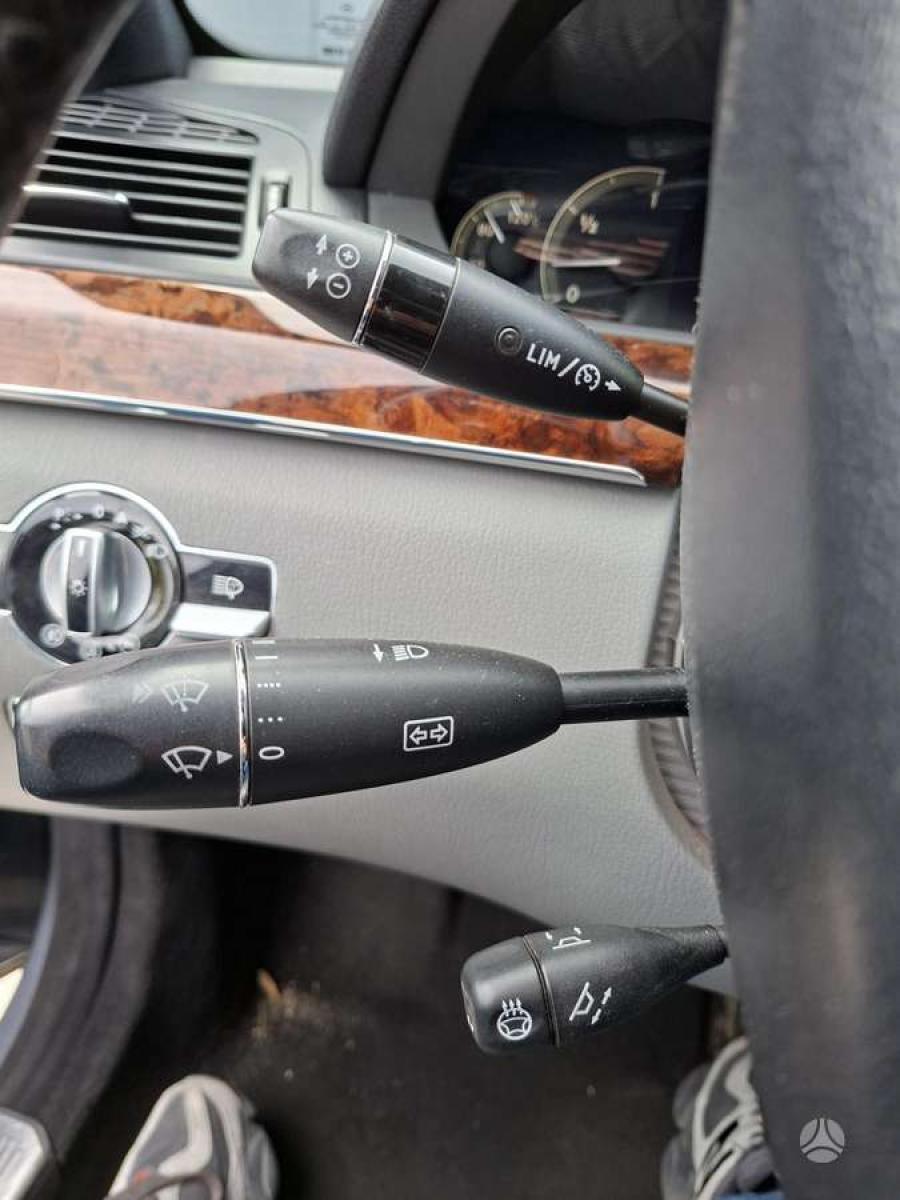 Pelēks Mercedes-Benz S 320 2005 Viļņa, ar dzinēja tilpumu 2.99 L un nobraukumu 393 tūkst. km par 3600 €, foto 14 vietnē AUTOMOTO.COM.LV