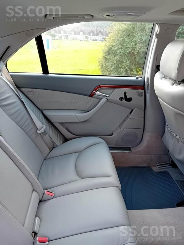 Grey Mercedes-Benz S 320 2005 in Jelgava, with an engine capacity of 3.20 L and mileage of 220 thousand km for 6200 €, photo 6 on AUTOMOTO.COM.LV