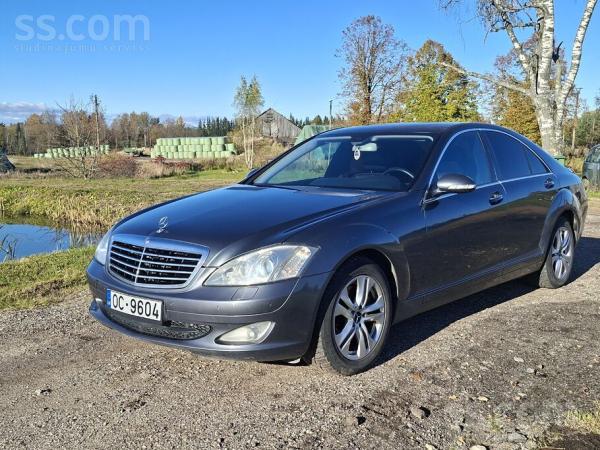 Grey Mercedes-Benz S 320 2006 in Cesis, with an engine capacity of 3.00 L and mileage of 445 thousand km for 4400 €, photo 5 on AUTOMOTO.COM.LV