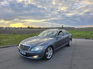 Grey Mercedes-Benz S 320 2006 in Klaipeda, with an engine capacity of 3.20 L and mileage of 362 thousand km for 7300 €, photo  on AUTOMOTO.COM.LV