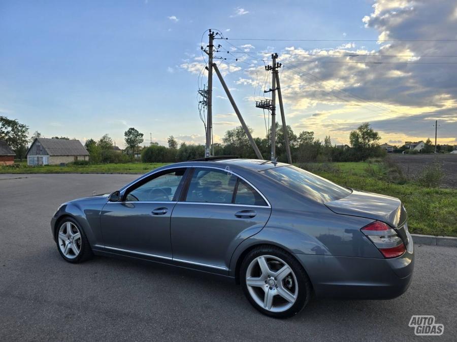 Pelēks Mercedes-Benz S 320 2006 Klaipėda, ar dzinēja tilpumu 3.20 L un nobraukumu 362 tūkst. km par 7300 €, foto 5 vietnē AUTOMOTO.COM.LV