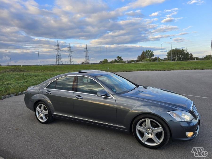 Pelēks Mercedes-Benz S 320 2006 Klaipėda, ar dzinēja tilpumu 3.20 L un nobraukumu 362 tūkst. km par 7300 €, foto 11 vietnē AUTOMOTO.COM.LV