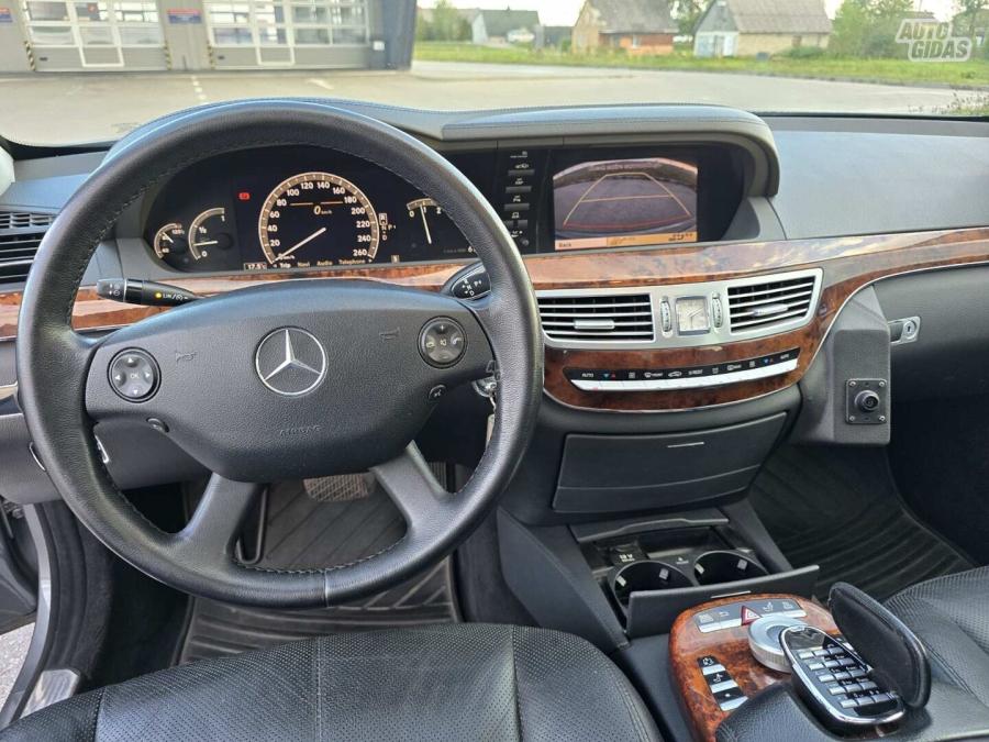 Pelēks Mercedes-Benz S 320 2006 Klaipėda, ar dzinēja tilpumu 3.20 L un nobraukumu 362 tūkst. km par 7300 €, foto 16 vietnē AUTOMOTO.COM.LV