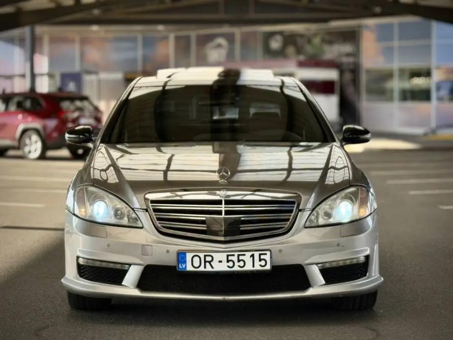 Pelēks Mercedes-Benz S 320 2006 Rīga, ar dzinēja tilpumu 3.00 L un nobraukumu 426 tūkst. km par 6500 €, foto 6 vietnē AUTOMOTO.COM.LV