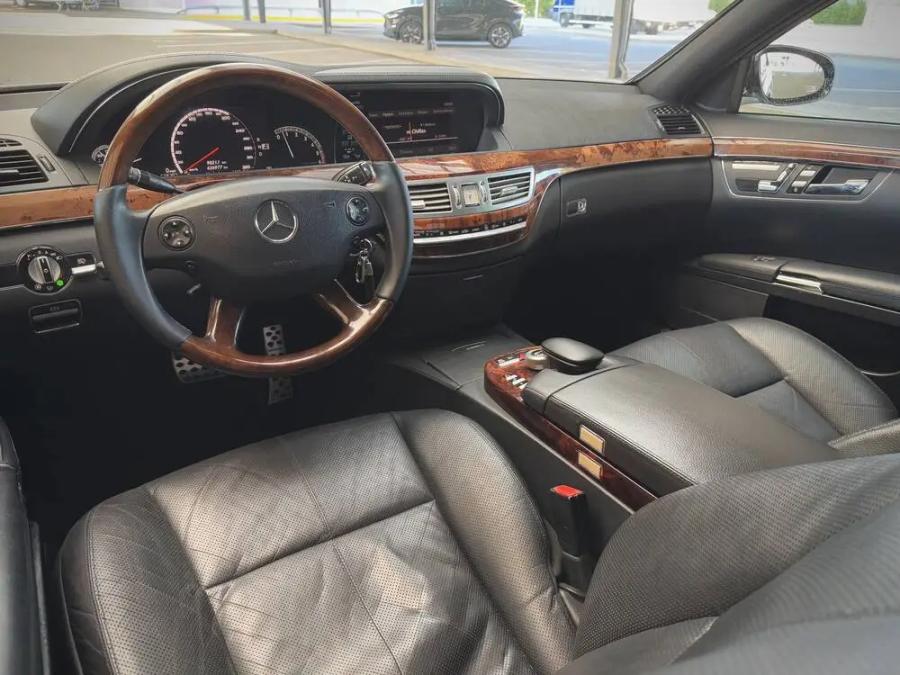 Pelēks Mercedes-Benz S 320 2006 Rīga, ar dzinēja tilpumu 3.00 L un nobraukumu 426 tūkst. km par 6500 €, foto 15 vietnē AUTOMOTO.COM.LV