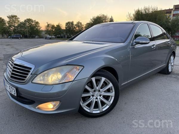 Grey Mercedes-Benz S 320 2007 in Bauska, with an engine capacity of 3.20 L and mileage of 440 thousand km for 6000 €, photo 4 on AUTOMOTO.COM.LV