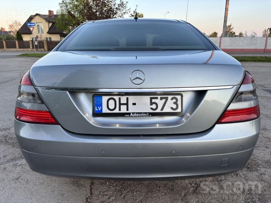 Grey Mercedes-Benz S 320 2007 in Bauska, with an engine capacity of 3.20 L and mileage of 440 thousand km for 6000 €, photo 11 on AUTOMOTO.COM.LV