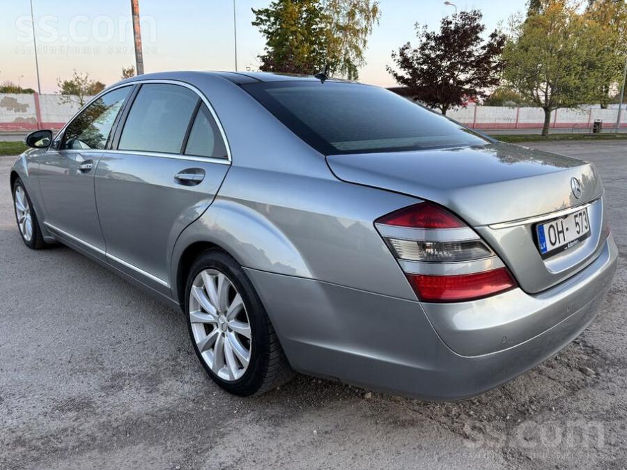 Grey Mercedes-Benz S 320 2007 in Bauska, with an engine capacity of 3.20 L and mileage of 440 thousand km for 6000 €, photo 12 on AUTOMOTO.COM.LV