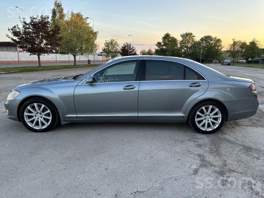 Grey Mercedes-Benz S 320 2007 in Bauska, with an engine capacity of 3.20 L and mileage of 440 thousand km for 6000 €, photo 13 on AUTOMOTO.COM.LV
