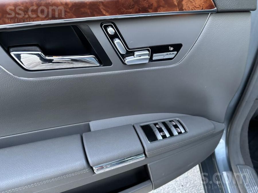 Grey Mercedes-Benz S 320 2007 in Bauska, with an engine capacity of 3.20 L and mileage of 440 thousand km for 6000 €, photo 25 on AUTOMOTO.COM.LV