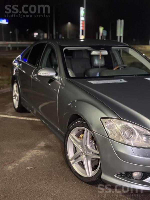 Grey Mercedes-Benz S 320 2007 in Riga, with an engine capacity of 3.00 L and mileage of 240 thousand km for 6500 €, photo 8 on AUTOMOTO.COM.LV