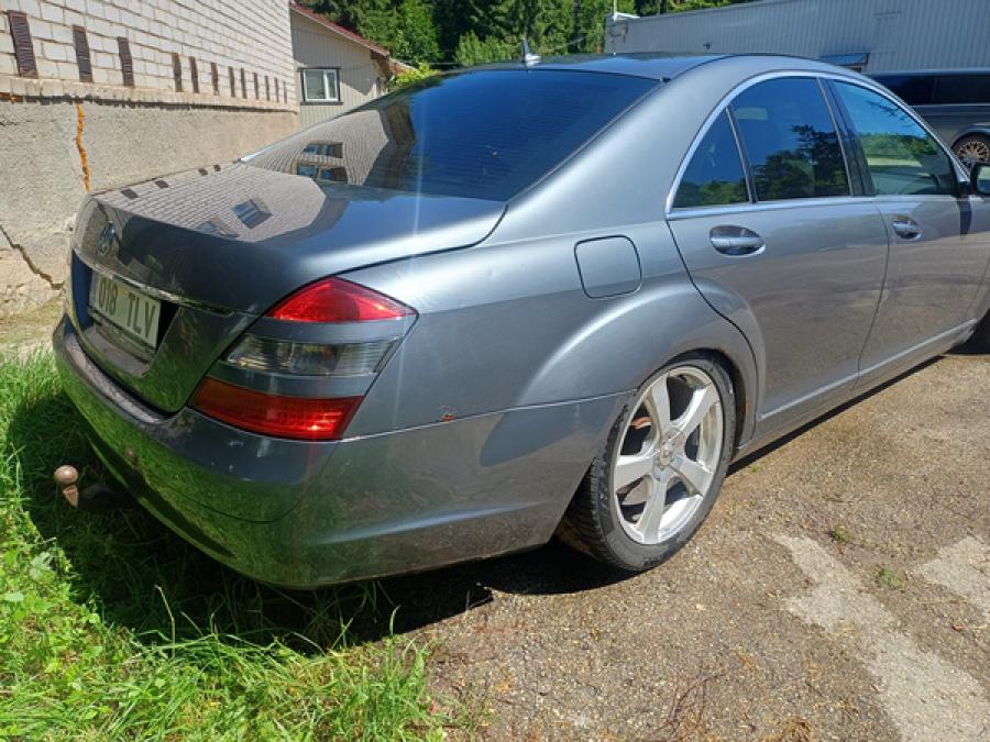 Серый Мерседес С 320 2007 в Элва, объемом двигателя 3.00 л и пробегом 384 тыс. км за 3000 €, фото 6 на AUTOMOTO.COM.LV