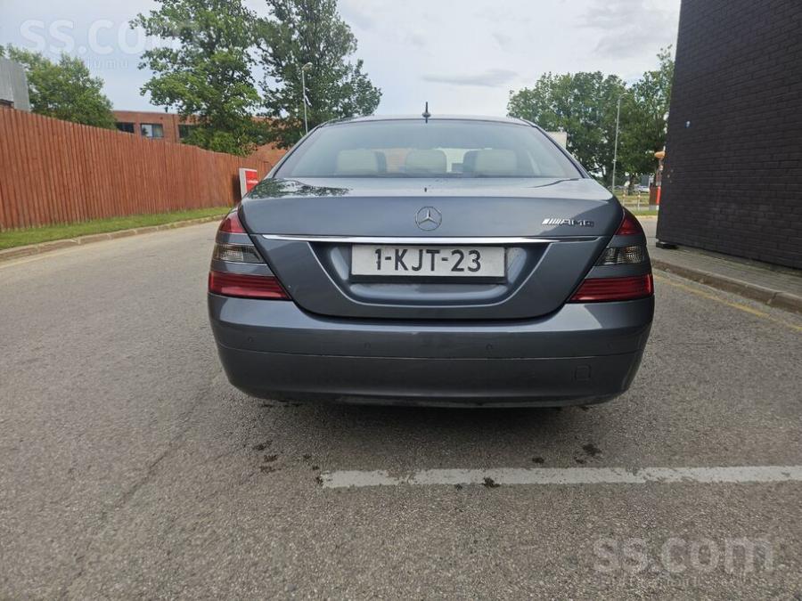 Grey Mercedes-Benz S 320 2007 in Cesis, with an engine capacity of 3.00 L and mileage of 366 thousand km for 6900 €, photo 6 on AUTOMOTO.COM.LV