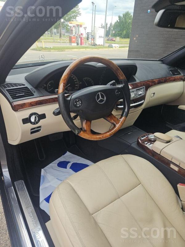 Pelēks Mercedes-Benz S 320 2007 Cēsis, ar dzinēja tilpumu 3.00 L un nobraukumu 366 tūkst. km par 6900 €, foto 8 vietnē AUTOMOTO.COM.LV