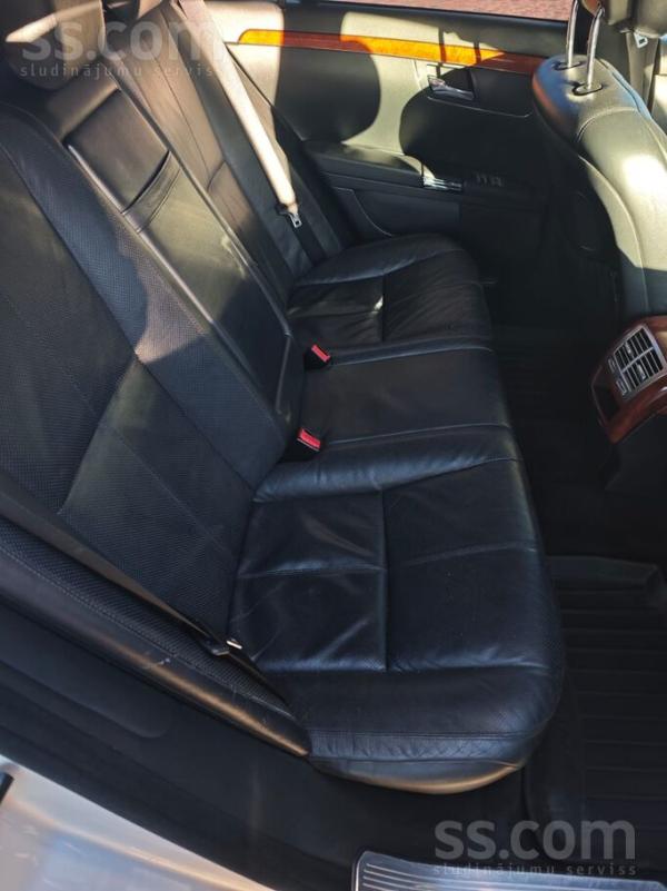 Pelēks Mercedes-Benz S 320 2007 Liepāja, ar dzinēja tilpumu 3.00 L un nobraukumu 403 tūkst. km par 7500 €, foto 7 vietnē AUTOMOTO.COM.LV