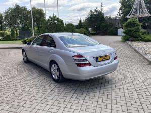 Pelēks Mercedes-Benz S 320 2007 Marijampole, ar dzinēja tilpumu 2.99 L un nobraukumu 236 tūkst. km par 6000 €, foto 10 vietnē AUTOMOTO.COM.LV