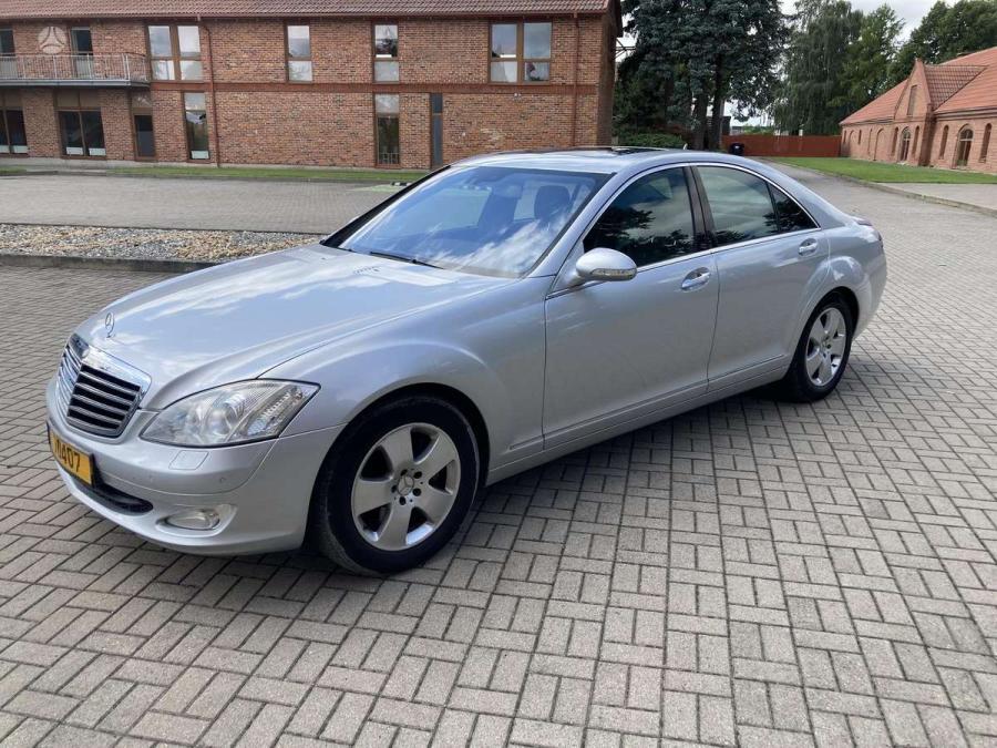 Pelēks Mercedes-Benz S 320 2007 Marijampole, ar dzinēja tilpumu 2.99 L un nobraukumu 236 tūkst. km par 6000 €, foto 11 vietnē AUTOMOTO.COM.LV