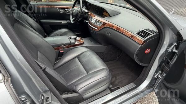 Pelēks Mercedes-Benz S 320 2007 Limbaži, ar dzinēja tilpumu 3.00 L un nobraukumu 377 tūkst. km par 8300 €, foto 11 vietnē AUTOMOTO.COM.LV