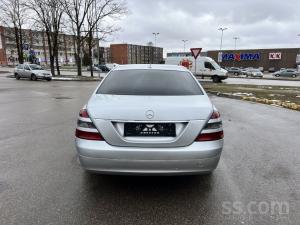 Pelēks Mercedes-Benz S 320 2008 Rēzekne, ar dzinēja tilpumu 3.20 L un nobraukumu 0 tūkst. km par 6950 €, foto 5 vietnē AUTOMOTO.COM.LV