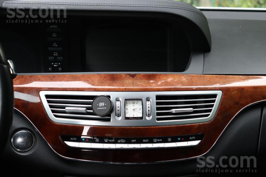 Серый Мерседес С 320 2008 в Рига, объемом двигателя 3.00 л и пробегом 265 тыс. км за 7500 €, фото 9 на AUTOMOTO.COM.LV