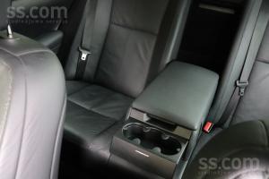 Серый Мерседес С 320 2008 в Рига, объемом двигателя 3.00 л и пробегом 265 тыс. км за 7500 €, фото 13 на AUTOMOTO.COM.LV