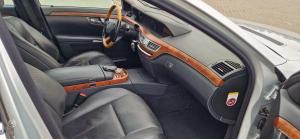 Pelēks Mercedes-Benz S 320 2008 Marijampole, ar dzinēja tilpumu 2.99 L un nobraukumu 393 tūkst. km par 5299 €, foto 7 vietnē AUTOMOTO.COM.LV