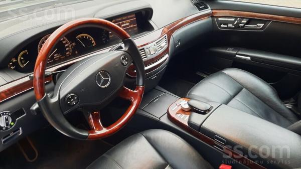 Pelēks Mercedes-Benz S 320 2009 Daugavpils, ar dzinēja tilpumu 3.00 L un nobraukumu 295 tūkst. km par 6500 €, foto 6 vietnē AUTOMOTO.COM.LV
