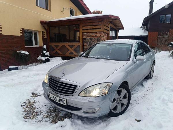 Grey Mercedes-Benz S 320 2009 in Kaunas, with an engine capacity of 2.99 L and mileage of 204 thousand km for 3950 €, photo 1 on AUTOMOTO.COM.LV