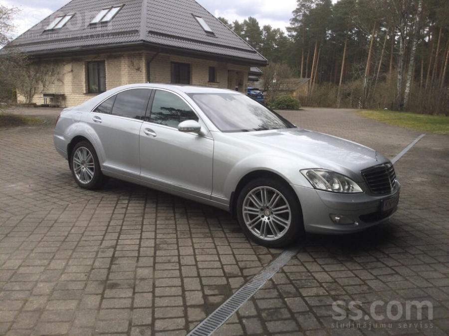Pelēks Mercedes-Benz S 320 2009 Rīga, ar dzinēja tilpumu 3.00 L un nobraukumu 306 tūkst. km par 9000 €, foto 1 vietnē AUTOMOTO.COM.LV