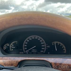 Grey Mercedes-Benz S 320 2009 in Bauska, with an engine capacity of 3.20 L and mileage of 410 thousand km for 7100 €, photo 9 on AUTOMOTO.COM.LV