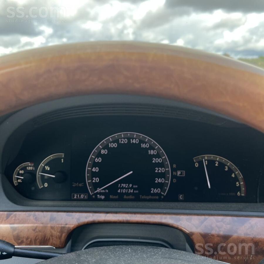 Grey Mercedes-Benz S 320 2009 in Bauska, with an engine capacity of 3.20 L and mileage of 410 thousand km for 7100 €, photo 9 on AUTOMOTO.COM.LV