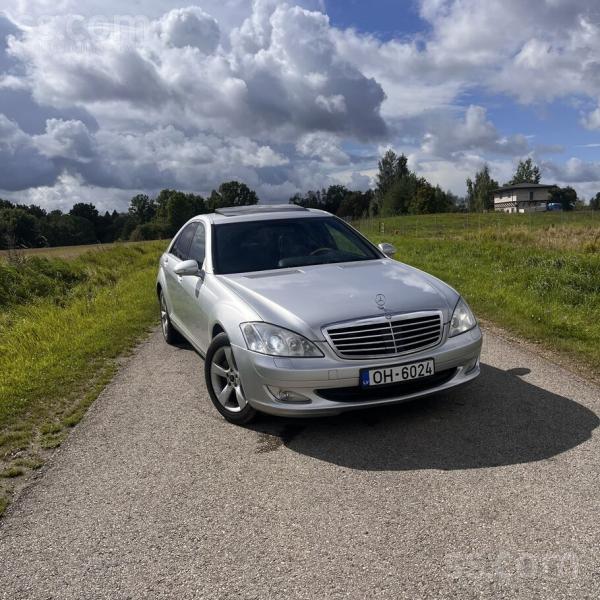 Pelēks Mercedes-Benz S 320 2009 Bauska, ar dzinēja tilpumu 3.20 L un nobraukumu 410 tūkst. km par 7100 €, foto 1 vietnē AUTOMOTO.COM.LV
