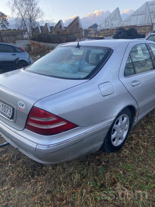 Mercedes-Benz S 320 2000 Rīga, ar dzinēja tilpumu 3.20 L un nobraukumu 165 tūkst. km par 1800 €, foto 3 vietnē AUTOMOTO.COM.LV
