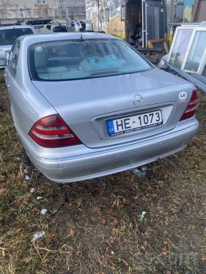 Mercedes-Benz S 320 2000 Rīga, ar dzinēja tilpumu 3.20 L un nobraukumu 165 tūkst. km par 1800 €, foto 3 vietnē AUTOMOTO.COM.LV