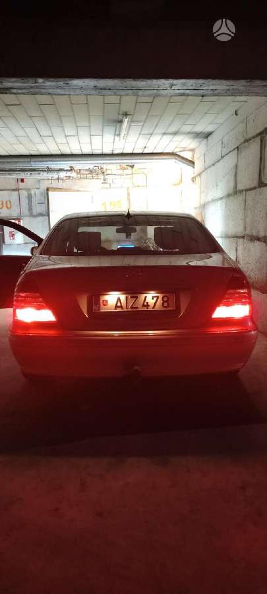 Mercedes-Benz S 320 2001 in Vilnius, with an engine capacity of 3.20 L and mileage of 396 thousand km for 2700 €, photo 19 on AUTOMOTO.COM.LV