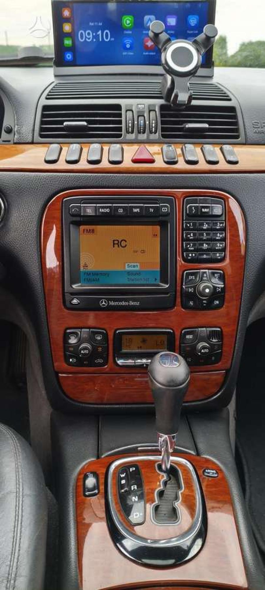 Mercedes-Benz S 320 2001 in Vilnius, with an engine capacity of 3.20 L and mileage of 396 thousand km for 2700 €, photo 25 on AUTOMOTO.COM.LV