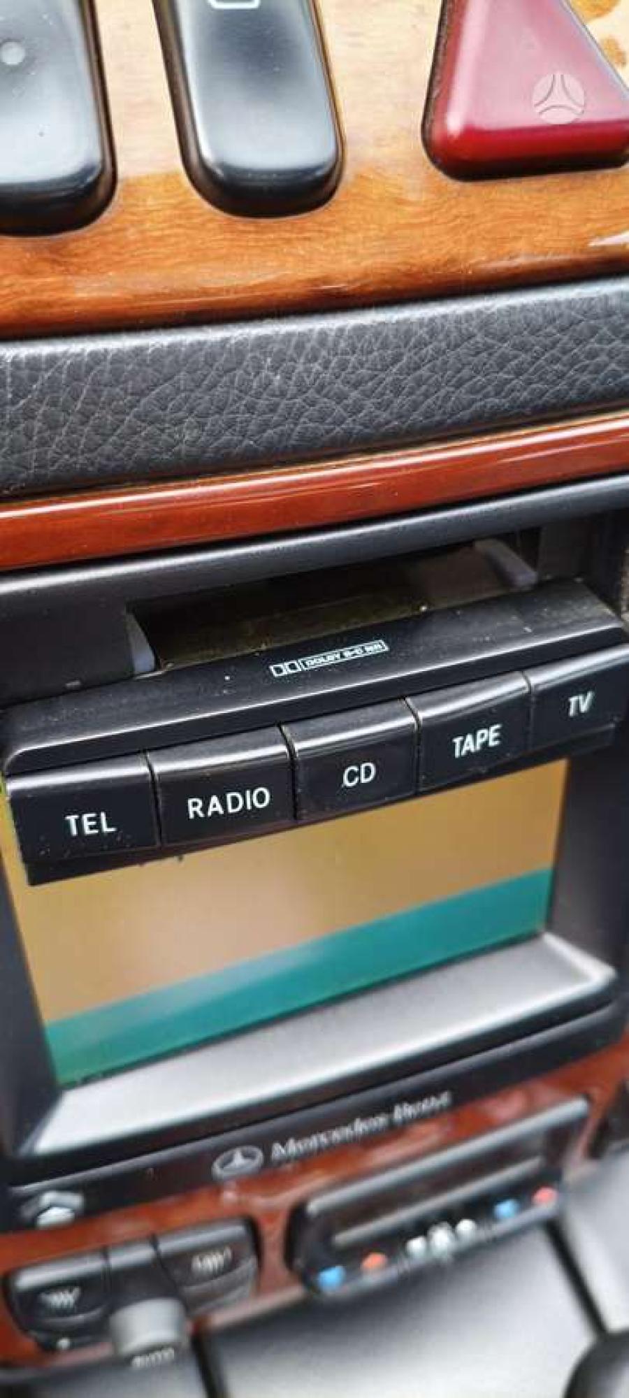 Mercedes-Benz S 320 2001 in Vilnius, with an engine capacity of 3.20 L and mileage of 396 thousand km for 2700 €, photo 27 on AUTOMOTO.COM.LV