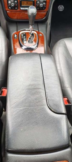 Mercedes-Benz S 320 2001 in Vilnius, with an engine capacity of 3.20 L and mileage of 396 thousand km for 2700 €, photo 41 on AUTOMOTO.COM.LV