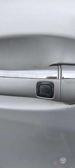 Mercedes-Benz S 320 2001 in Vilnius, with an engine capacity of 3.20 L and mileage of 396 thousand km for 2700 €, photo 48 on AUTOMOTO.COM.LV