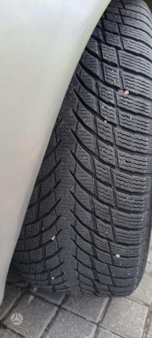 Mercedes-Benz S 320 2001 in Vilnius, with an engine capacity of 3.20 L and mileage of 396 thousand km for 2700 €, photo 57 on AUTOMOTO.COM.LV