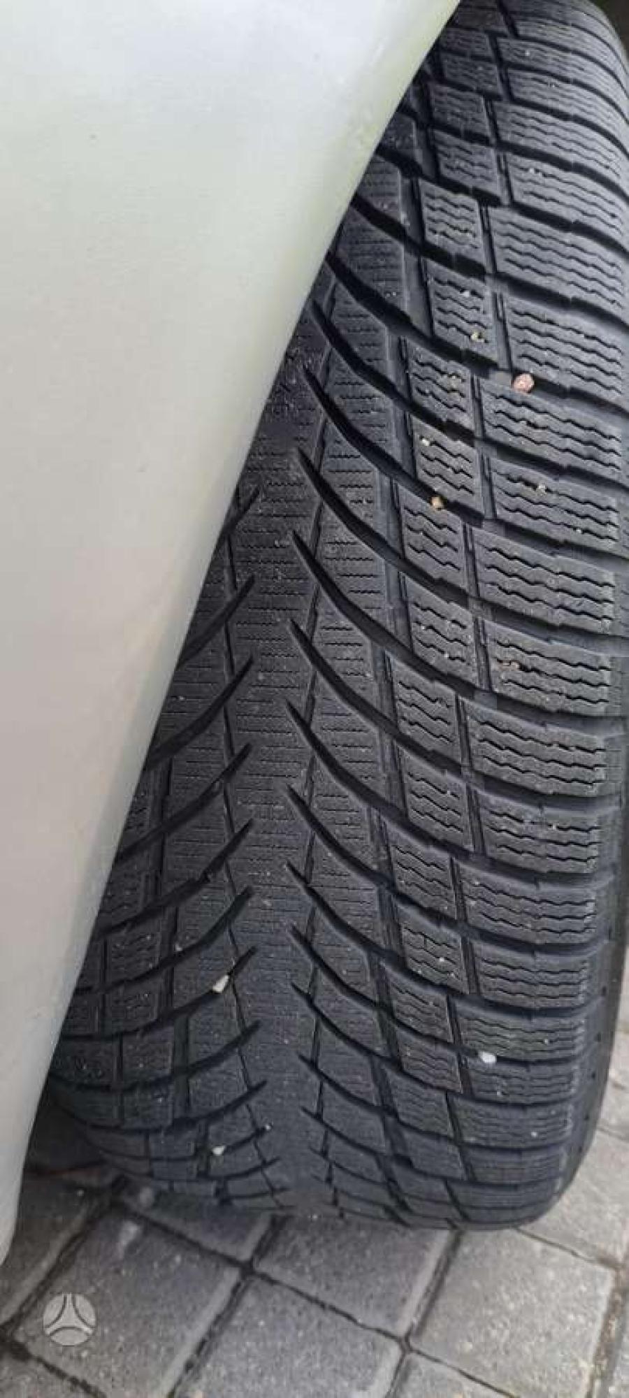 Mercedes-Benz S 320 2001 in Vilnius, with an engine capacity of 3.20 L and mileage of 396 thousand km for 2700 €, photo 57 on AUTOMOTO.COM.LV