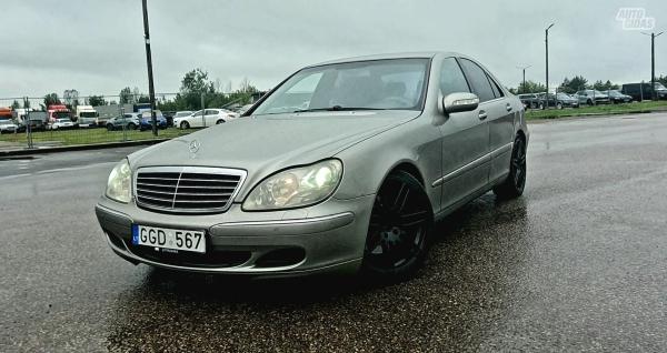 Mercedes-Benz S 320 2003 in Vilnius, with an engine capacity of 3.20 L and mileage of 500 thousand km for 2100 €, photo 4 on AUTOMOTO.COM.LV